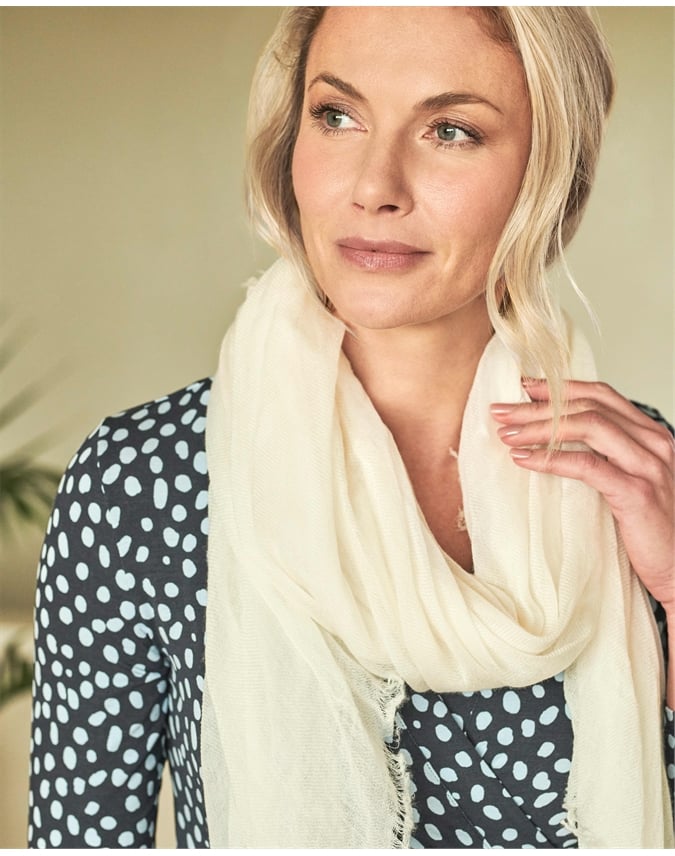 Soft White | Ultra Fine Cashmere Scarf | Pure Collection