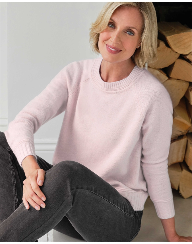 Soft Oyster | Cashmere Lofty Raglan Sleeve Sweater | Pure Collection