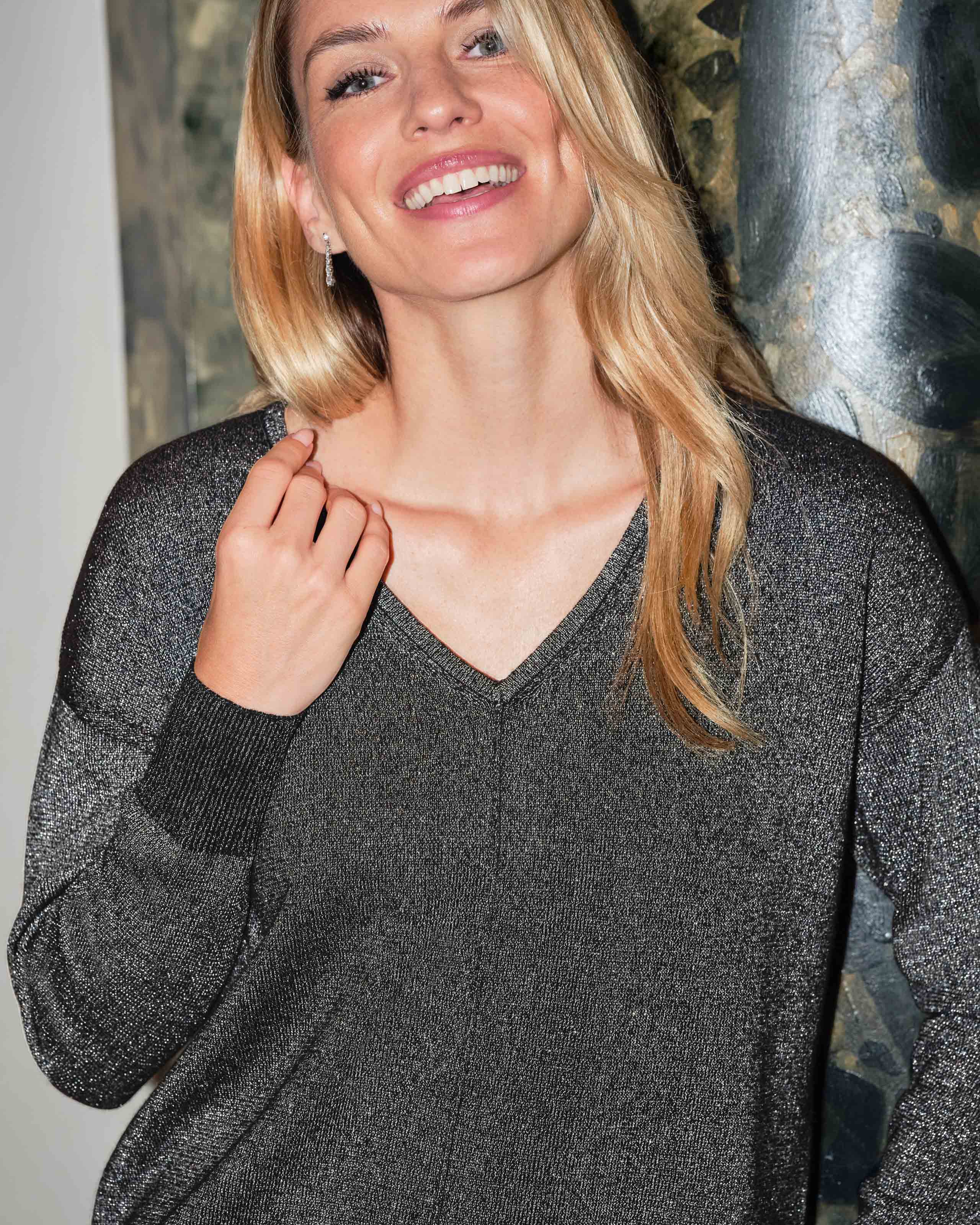 Black & Silver | Wool Cashmere Metallic Sweater | Pure Collection