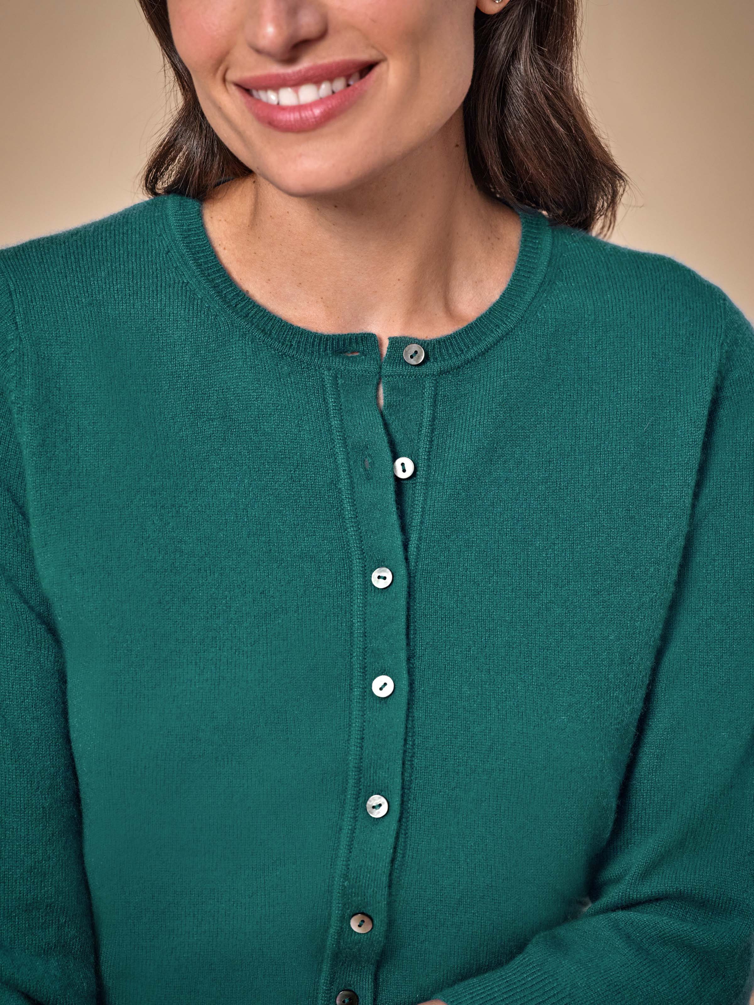 Pine Green | Cashmere Cropped Cardigan | Pure Collection