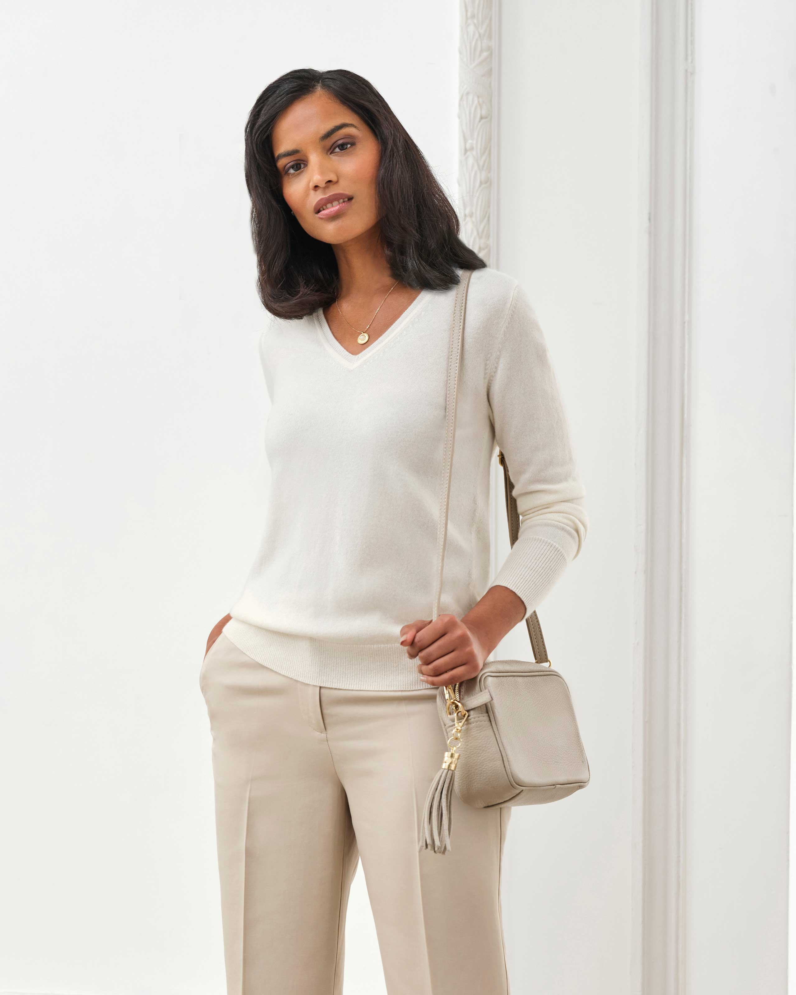 Soft White | Cashmere V Neck Sweater | Pure Collection