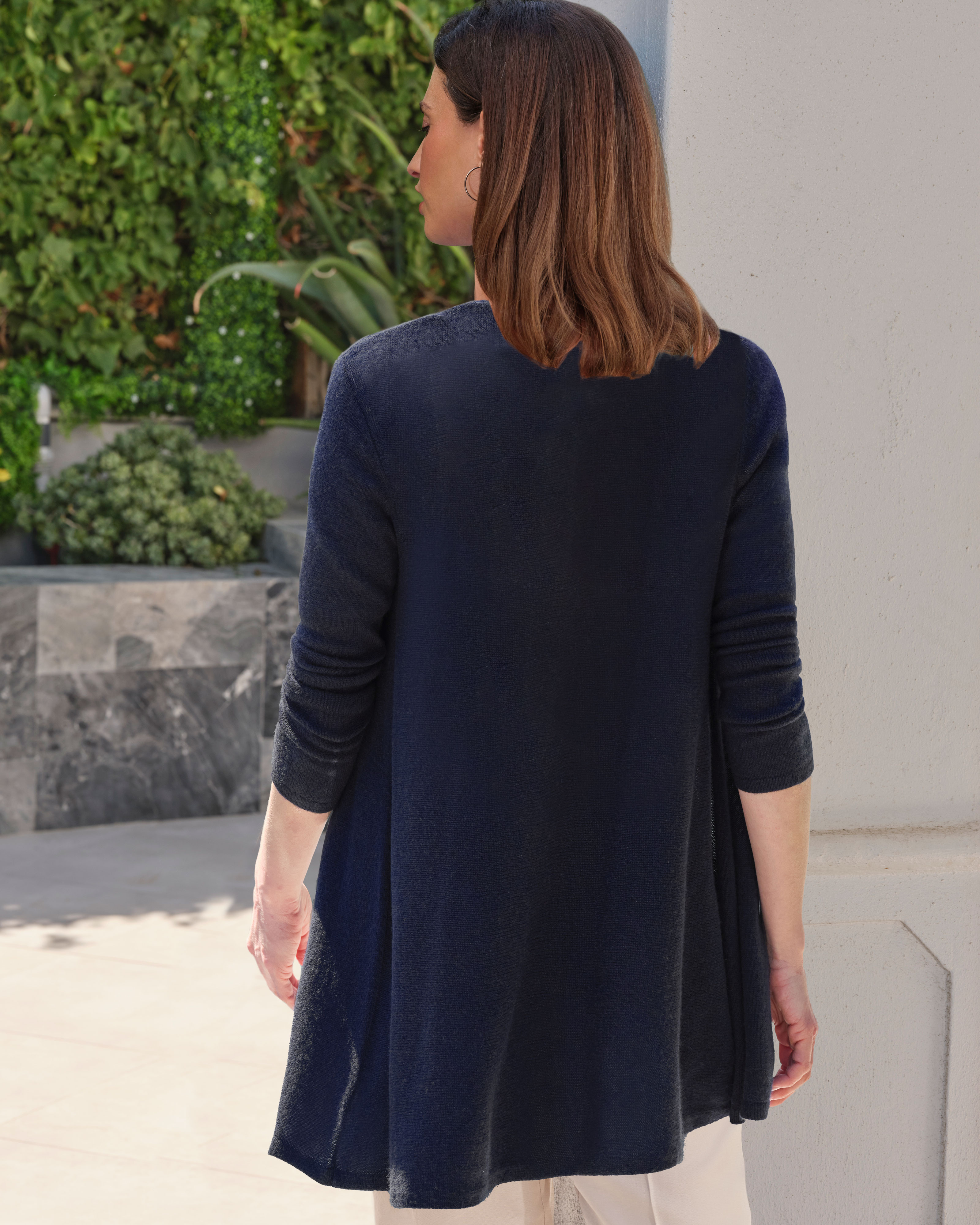 Navy | Gassato Lightweight Cashmere Swing Cardigan | Pure Collection
