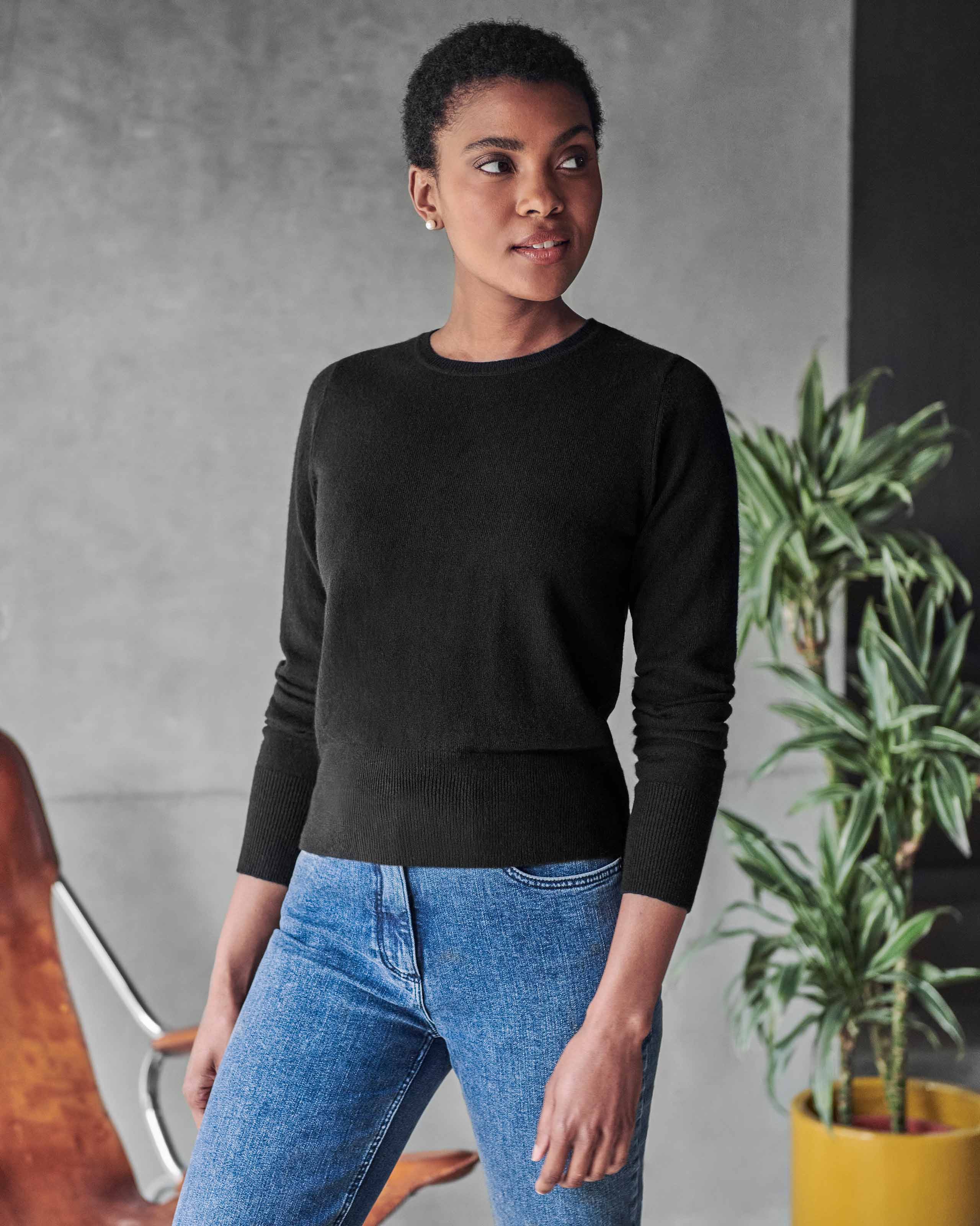 Black | Cashmere Cropped Sweater | Pure Collection