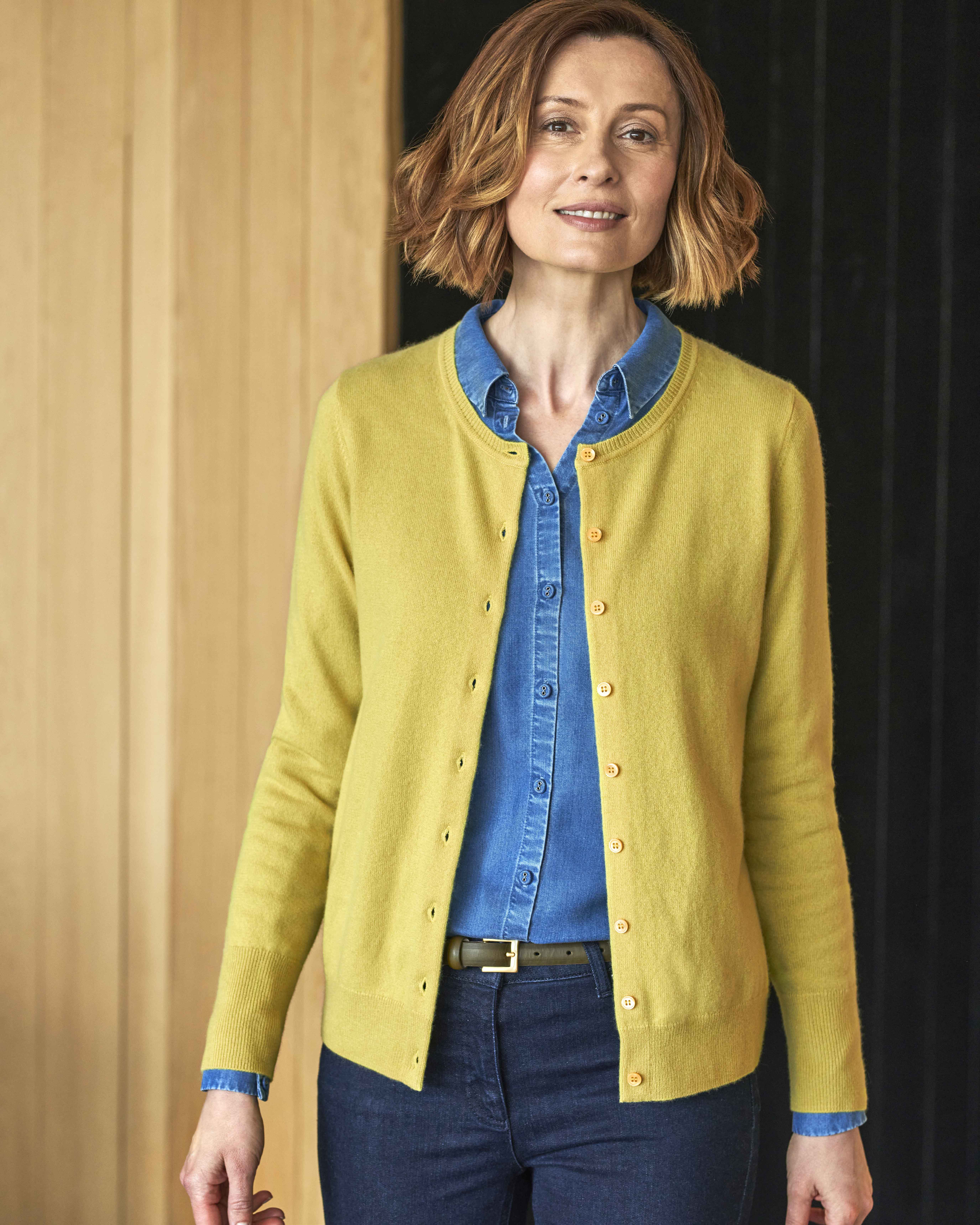 Chartreuse | Cashmere Crew Neck Cardigan | Pure Collection