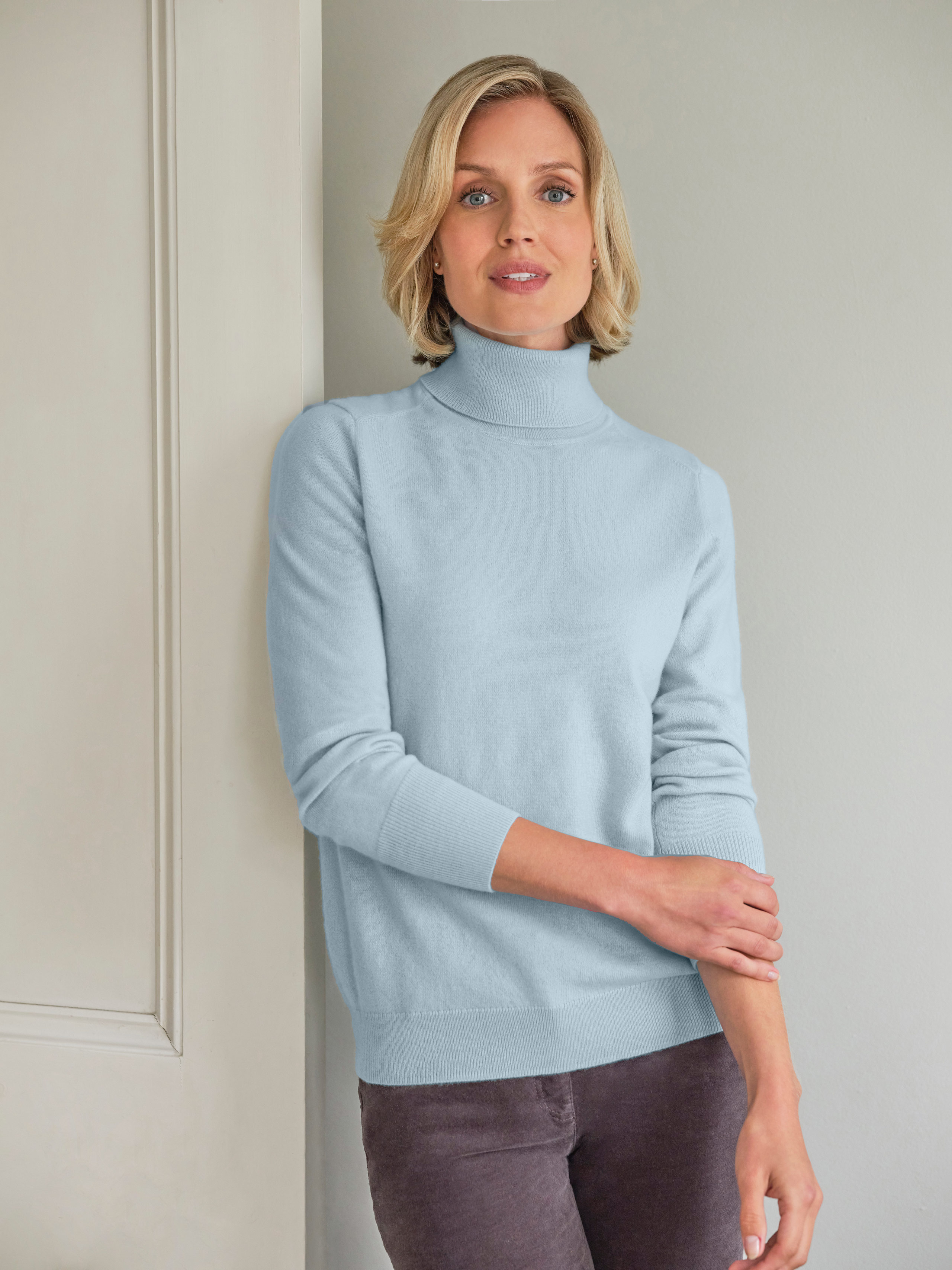 Premium Cashmere Jumpers and Sweaters For Women | Pure Collection UK