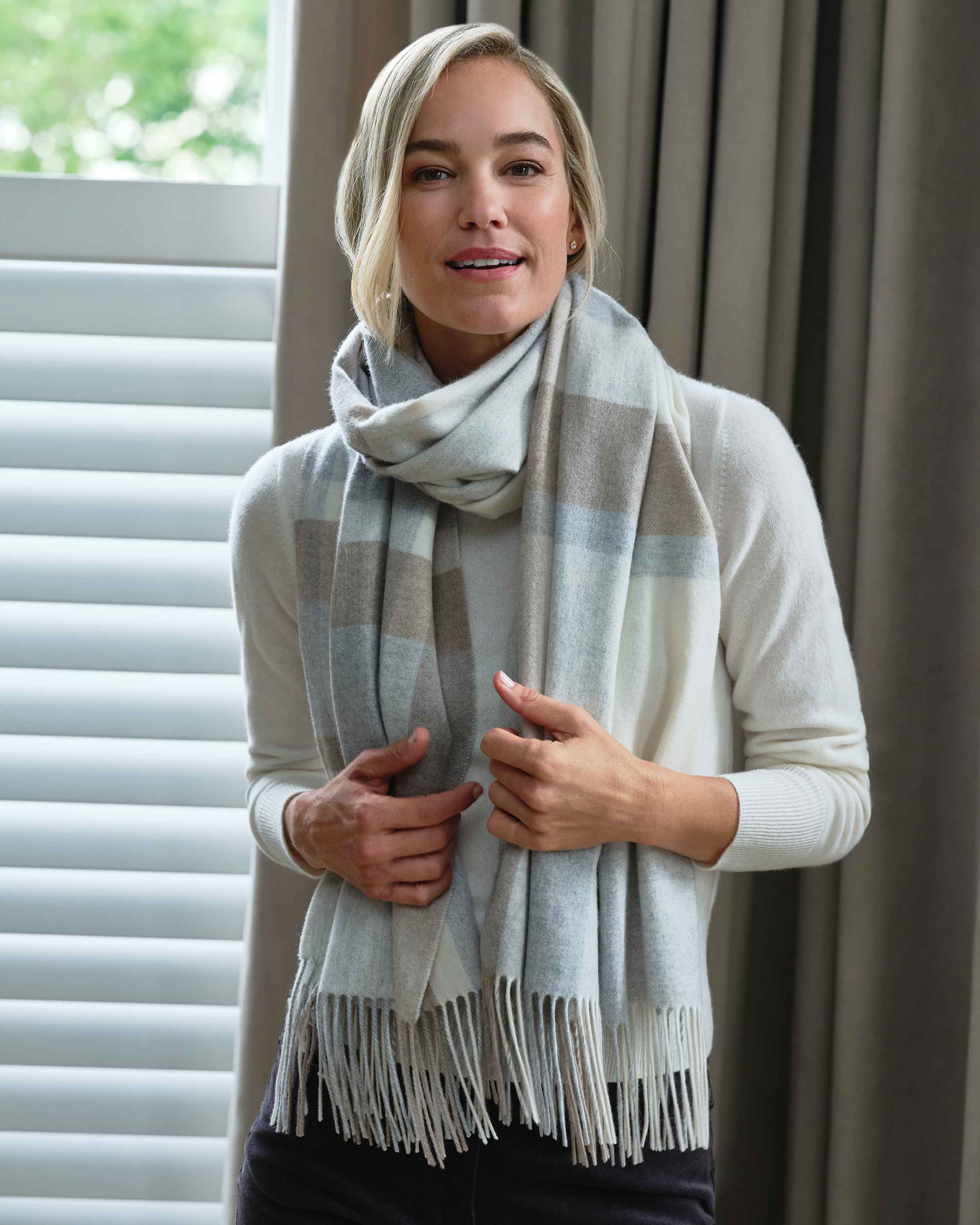 Cashmere Pashminas & Scarves | Pure Collection