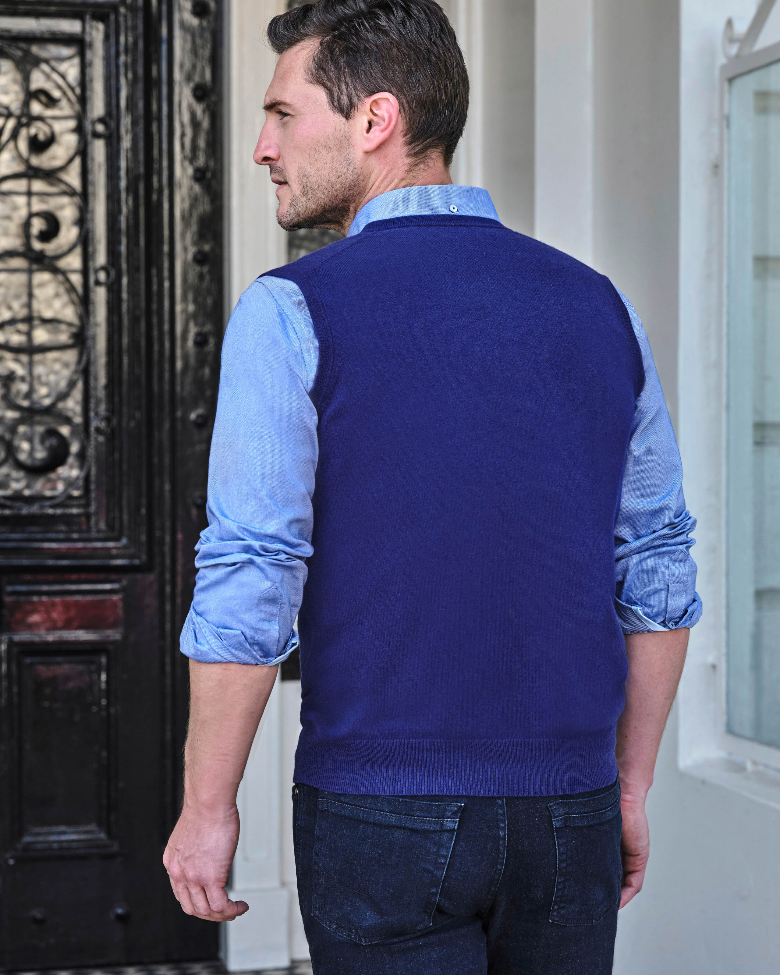 Deep Sapphire | Mens Cashmere Vest | Pure Collection